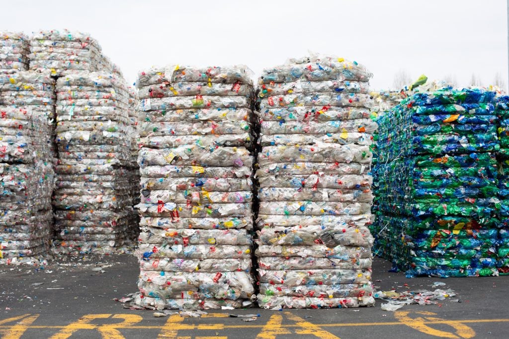 Trasformare gli scarti di plastica in energia riutilizzabile: scopriamo come! - Corepla